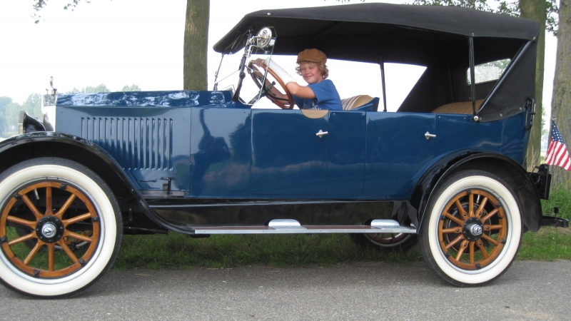 VELIE 1922 | Dayfox Automobilia