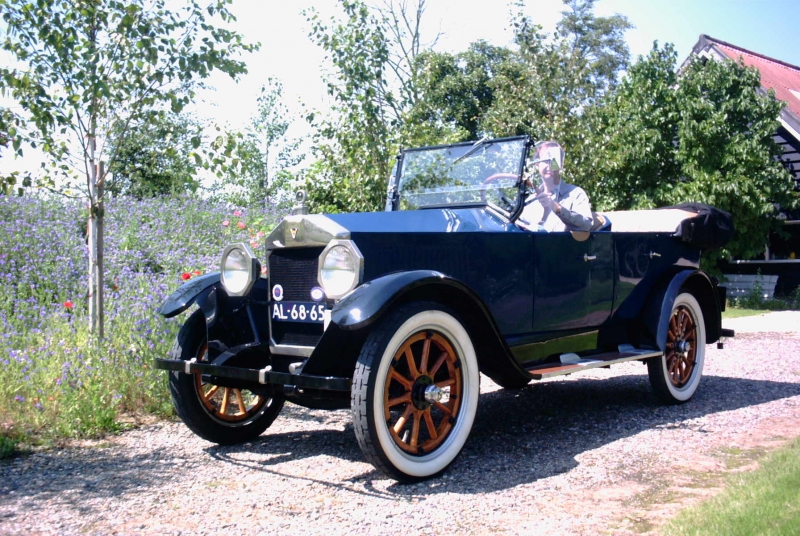 VELIE 1922 | Dayfox Automobilia